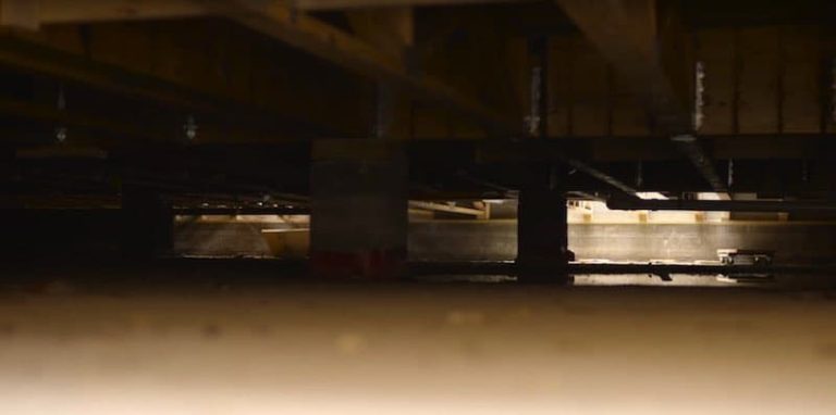 Best Hygrometer For Crawl Space Or Basement: 2021 Reviews ...